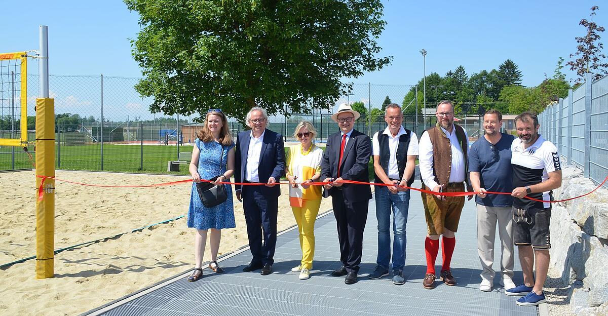 Neue Schul- und Sportanlage in Kirchberg-Thening eröffnet | Nachrichten.at