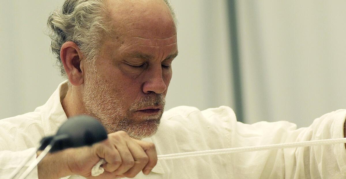 John Malkovich wird in Linz zu Jack Unterweger | Nachrichten.at