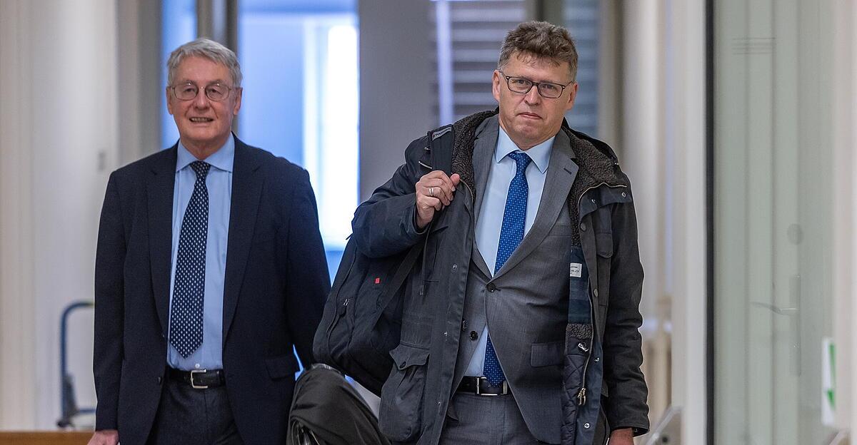 Oberstaatsanwalt Fuchs in Amtsgeheimnis-Prozess freigesprochen ...