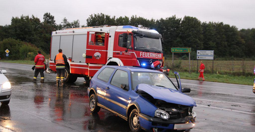 Autos krachten auf der B137 zusammen - zwei Verletzte | Nachrichten.at