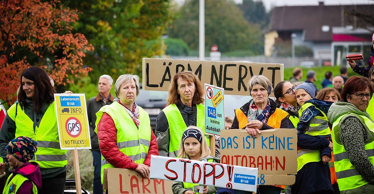 Weng: Demo auf der B 148 bremste Verkehr aus | Nachrichten.at