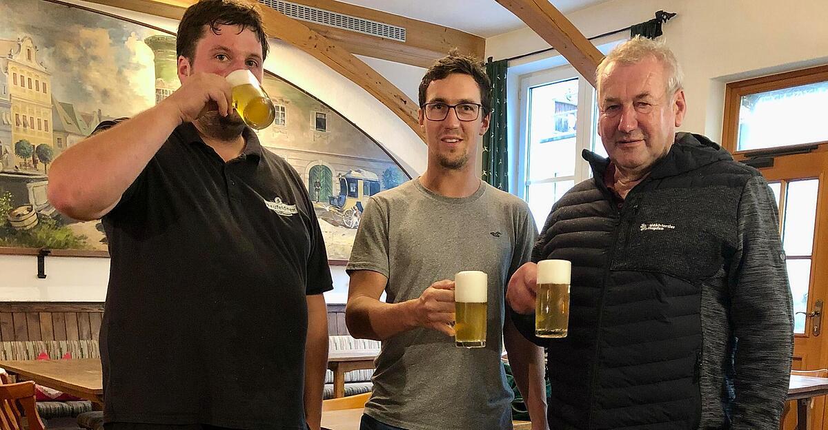 Einzigartiges Bio-Bockbier wird mit wildem Hopfen in Neufelden gebraut ...