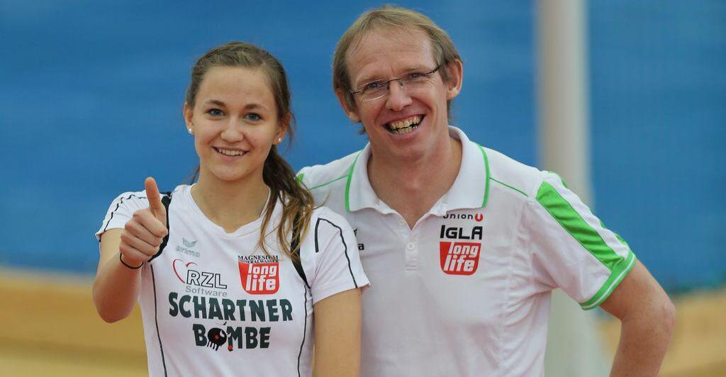 Erstes Etappenziel geschafft: Huemer startet in Baku | Nachrichten.at