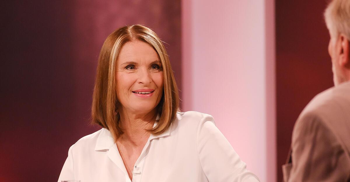 "Bin harmoniebedürftig": TV-Moderatorin Barbara Stöckl feiert 60 ...