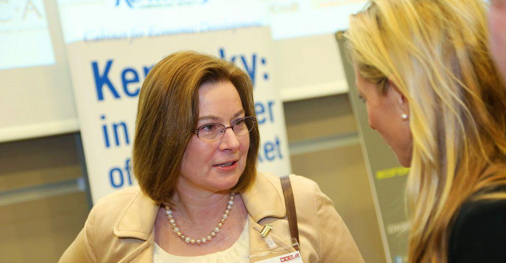 US Botschafterin Alexa Wesner zu Gast in Linz | Nachrichten.at