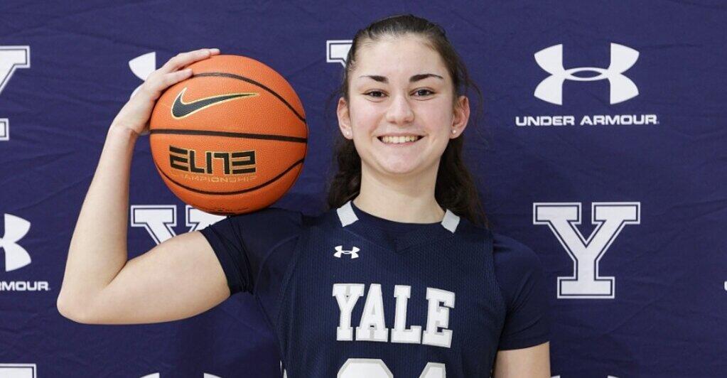Magdalena Schmidt: Eine Gmundnerin dribbelt nach Yale | Nachrichten.at